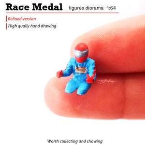Miniature Racing Car Racer Driver People Figure 1:64 Model Sand Table ...