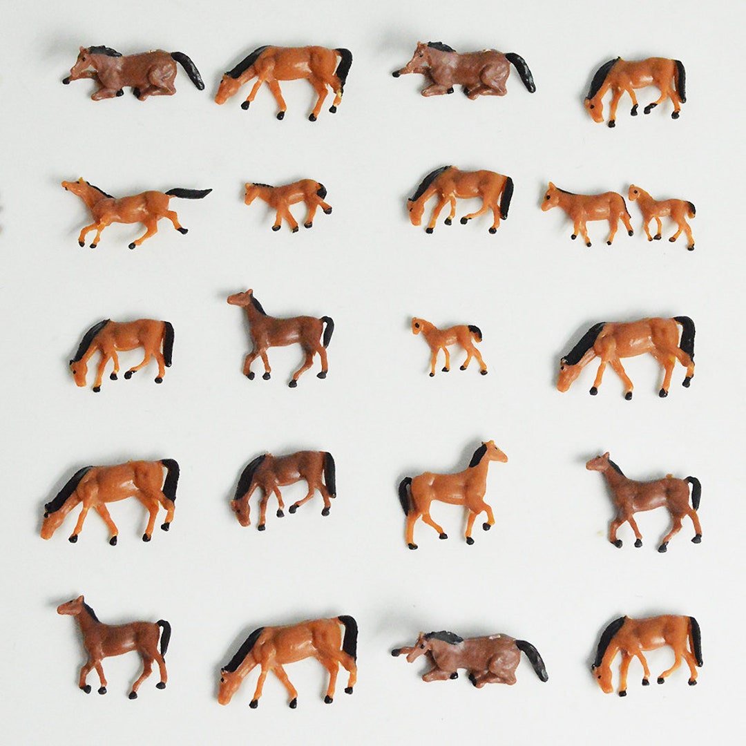 30 Pcs Miniature Horse Farm Animal Figures 1:87 Scale Models Toys ...