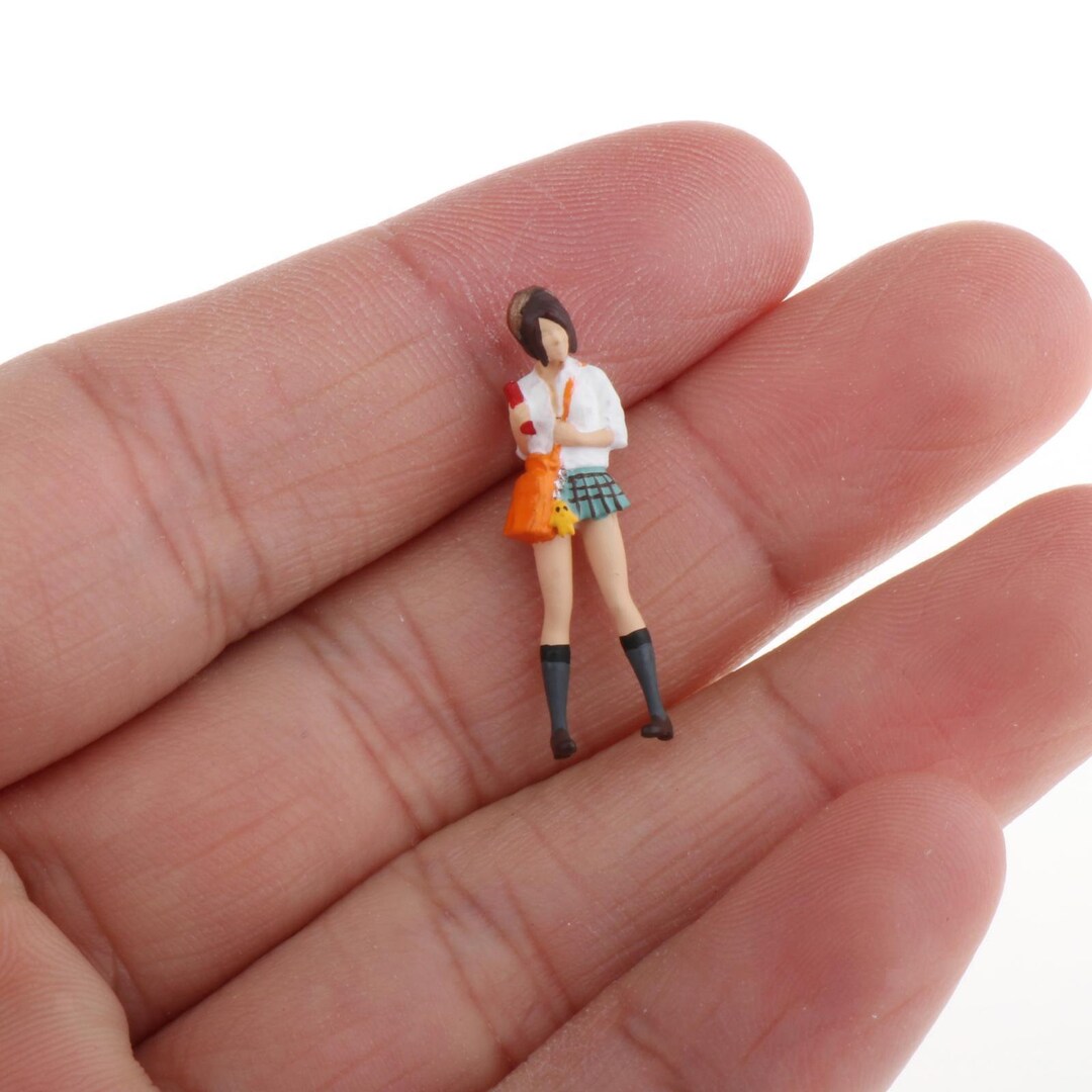 Miniature Mini Skirt Girls People Figure 1:64 Model Sand Table Scenery ...