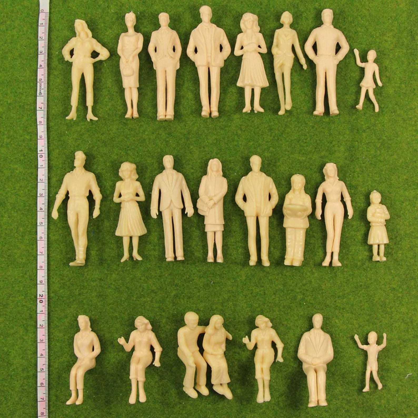 24pcs Unpainted Miniature People Figures 1:25 Scale Model Railway ...