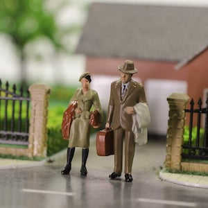 20 Pcs Miniature Standing People Passenger Tourists 1:43 Figures O ...