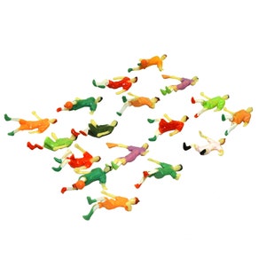 20 Pcs Miniature Football Soccer Players Sports People Figure 1/75 1/50 ...