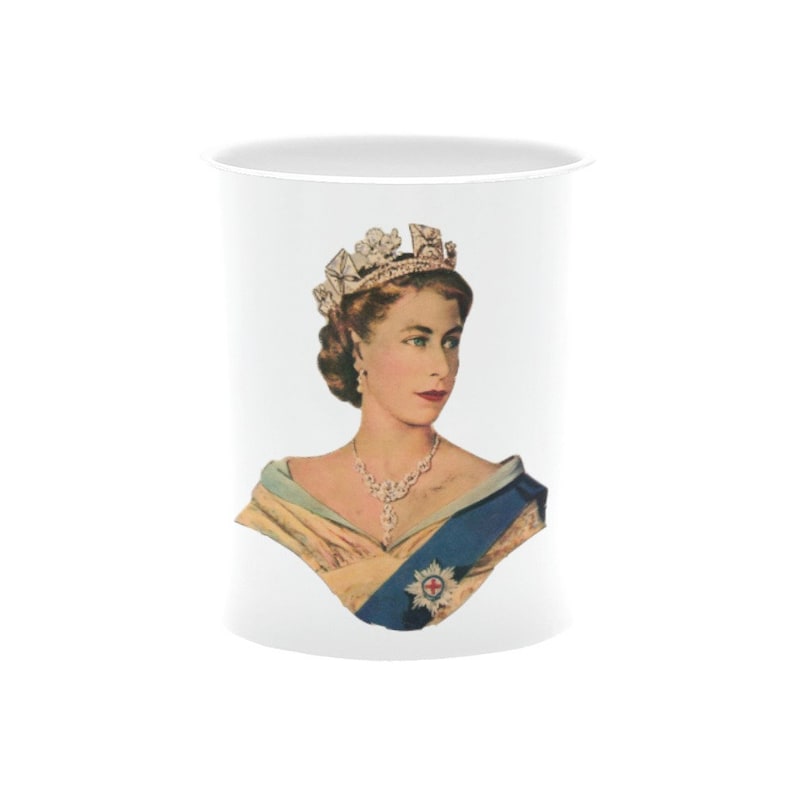 Queen Elizabeth II Mug Cup Home Decoration Birthday Gifts for Her Him ...