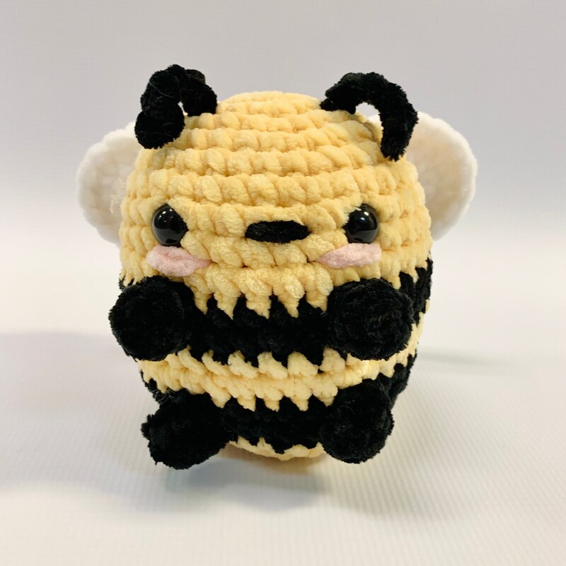 Crochet Bumble Bee - Etsy