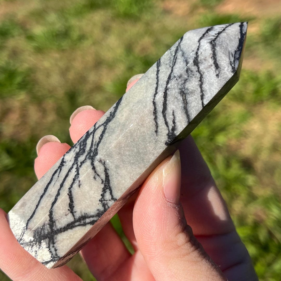 Spiderweb Jasper Crystal Tower, Black Net Jasper Point, Spider Web ...