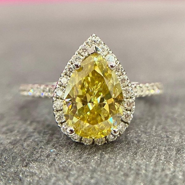 Canary Diamond Ring - Etsy