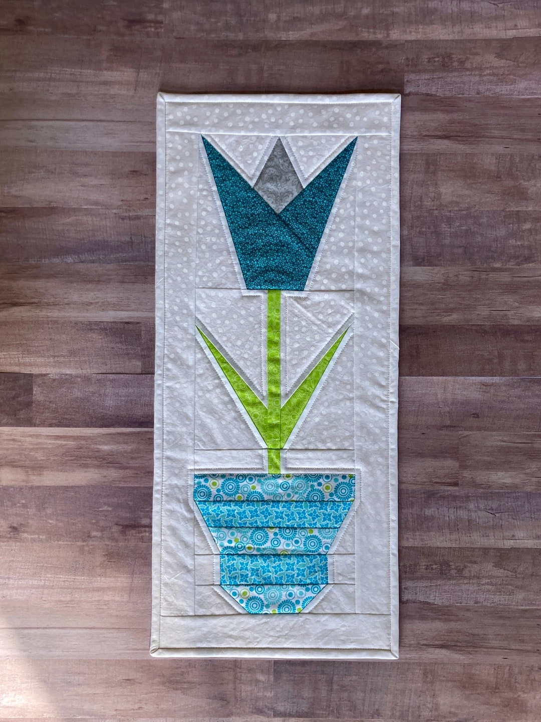 Handmade Tulip Wall Quilt – Batik Cotton Floral Hanging (10.5x24.5) - Etsy