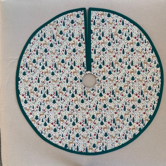 Quilted Square Tree Skirt for 4-6 Ft Tree - Etsy