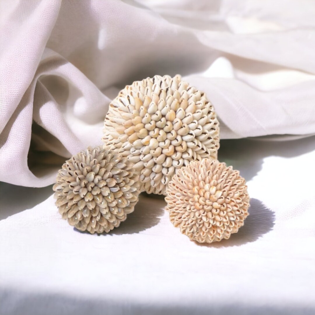 Cowrie Shell Ball Decorative Seashell Spheres Handcrafted - Etsy UK