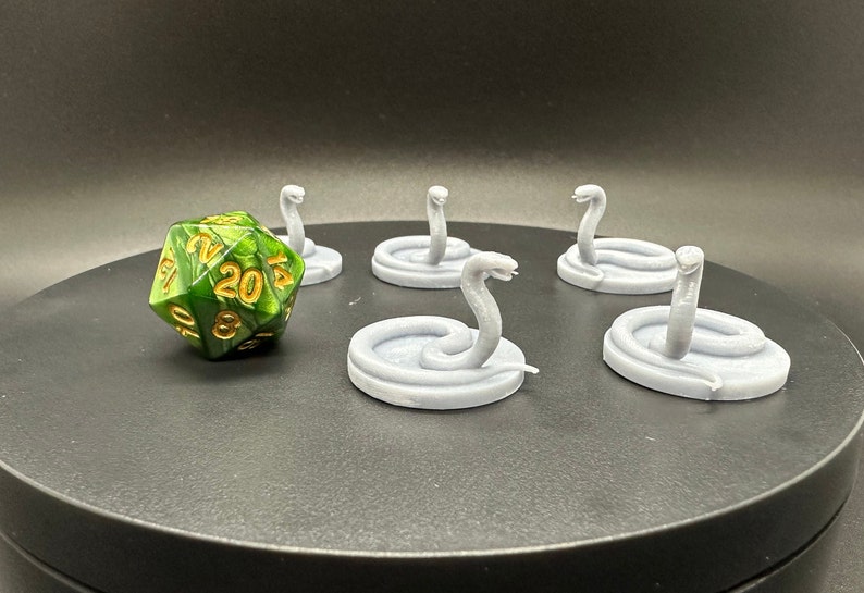 D&D Giant Poisonous Snake Miniatures - Etsy