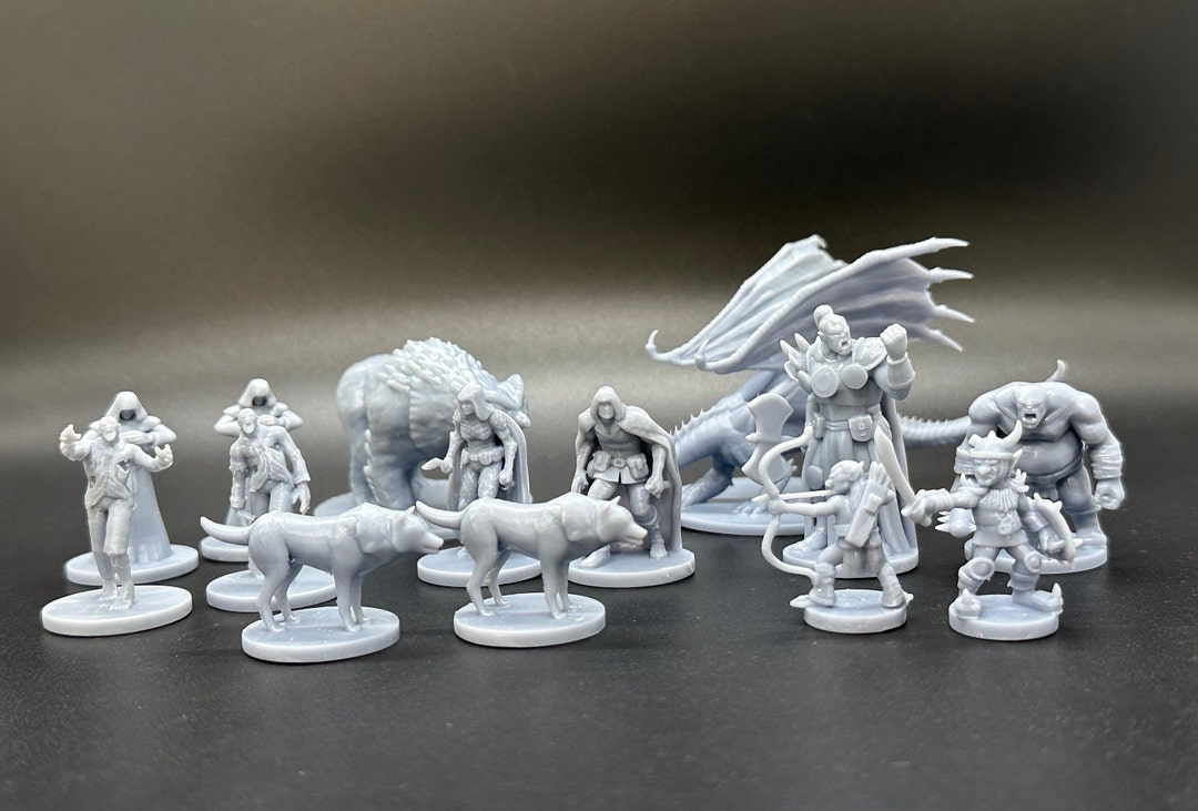 D&D Themed Dungeon Master Miniature Starter Pack - Etsy