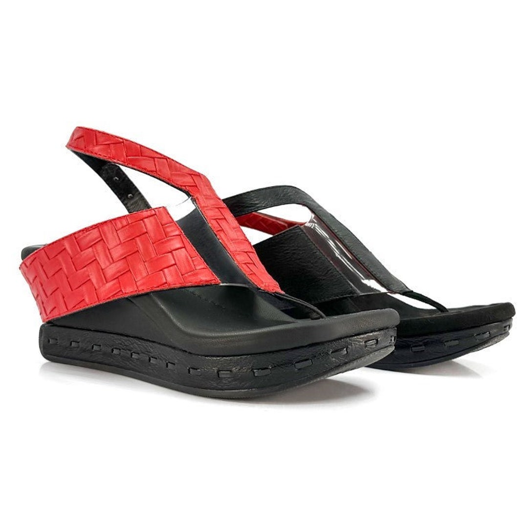 Modzori Women’s Venitia Reversible Vegan Wedge Sandal - Scarlet Flips ...