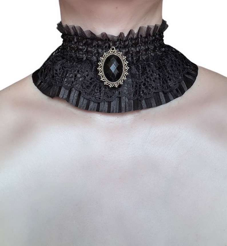 Black Stretch Pressed Pleated Lace Choker With a Black Faux Gem Pendant ...