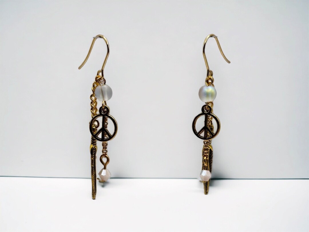 Peace Sign Feather and Glass Bead Earrings Bohemian - Etsy