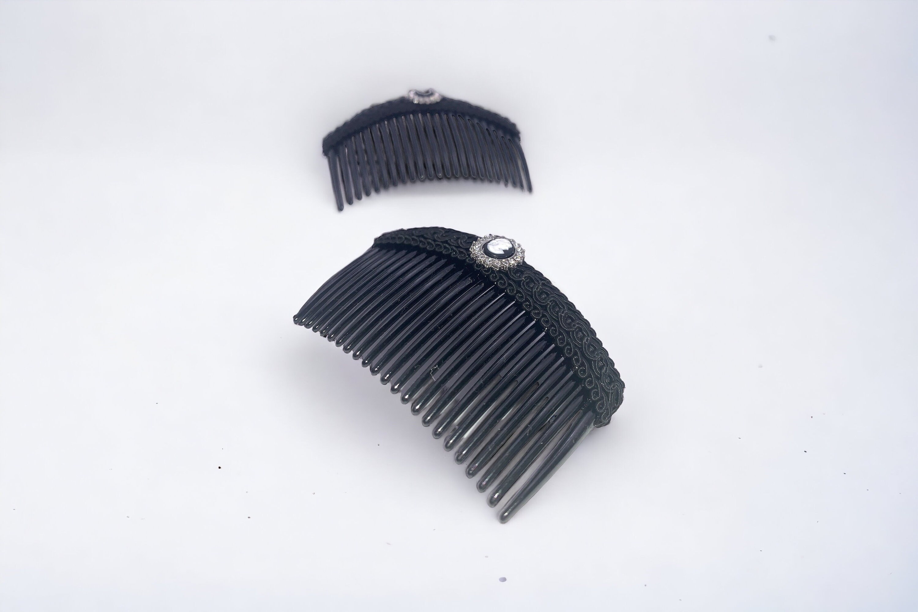 Acrylic Hair Combs With Lace Webbing and Cameo Charms - Etsy