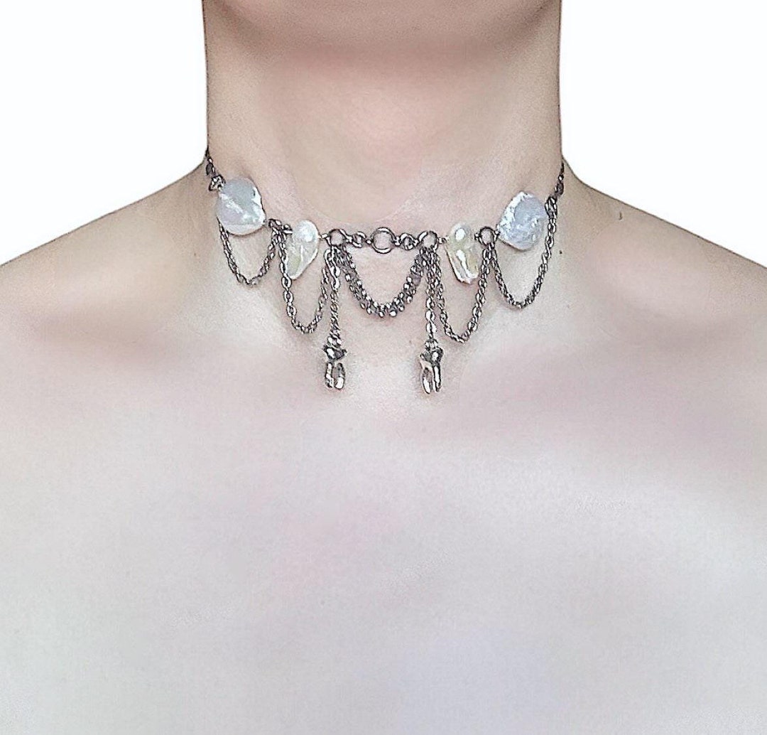 Edgy Chain Choker With Teeth Charms, Baroque Button Pearls and Fishtail ...