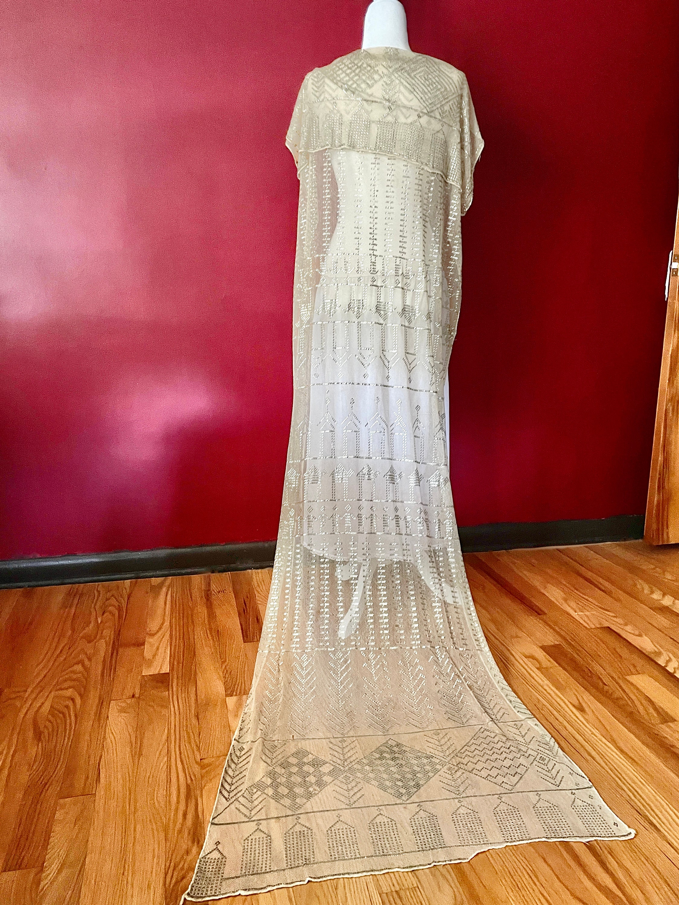 1920's Cream VINTAGE Egyptian ASSUIT W/silver UNIQUE Patterns ...