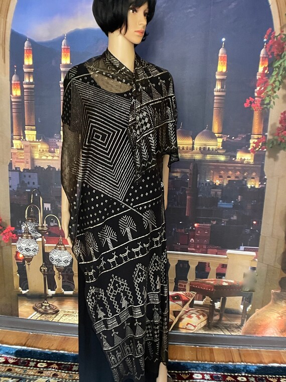 unique and awesome black - Gem