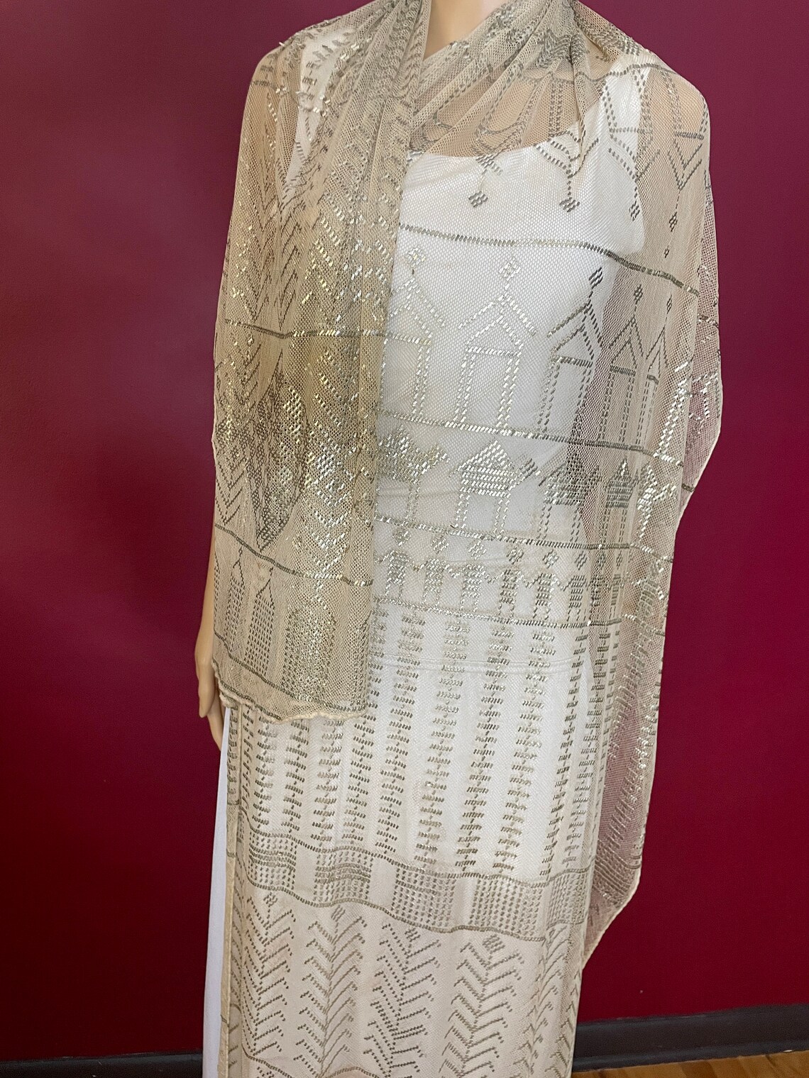 1920's Cream VINTAGE Egyptian ASSUIT W/silver UNIQUE Patterns ...