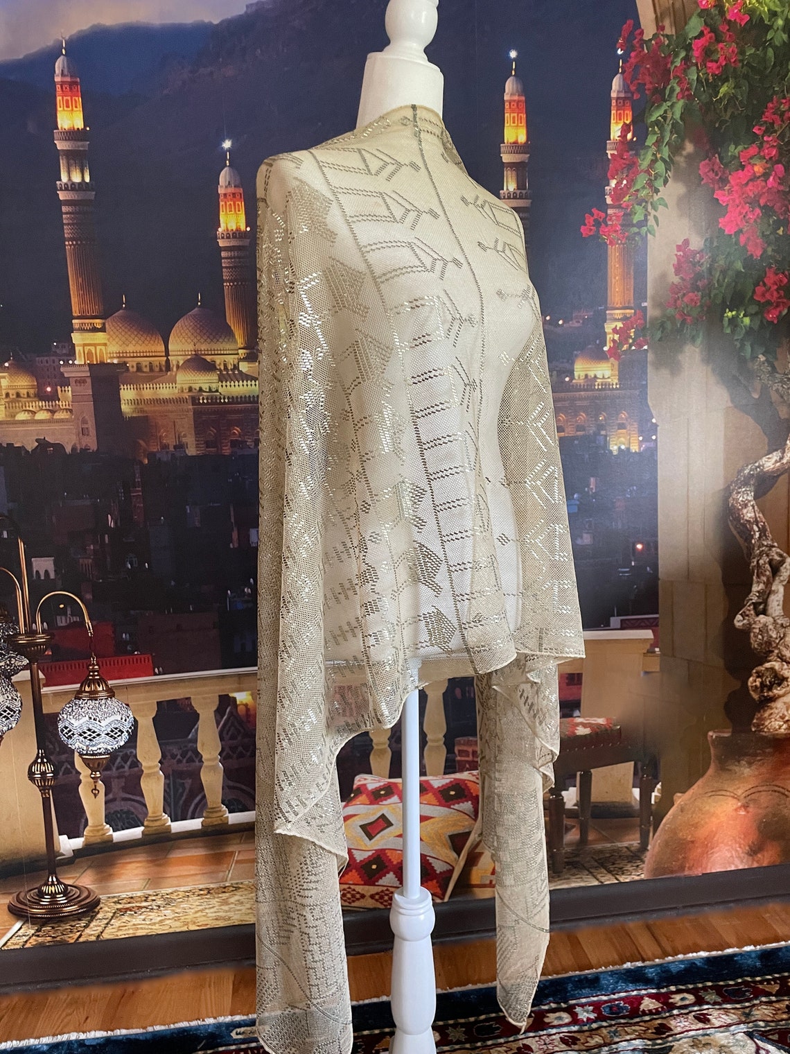 1920's Cream VINTAGE Egyptian ASSUIT W/silver UNIQUE Patterns ...