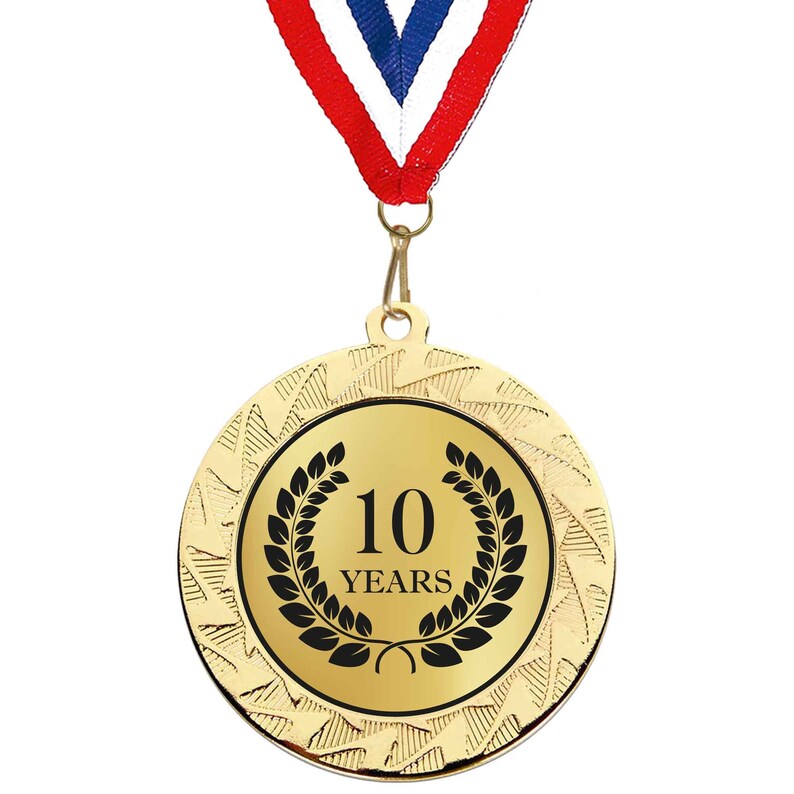 Gold Heavyweight 10 Year Anniversary Medal in A Burgundy - Etsy