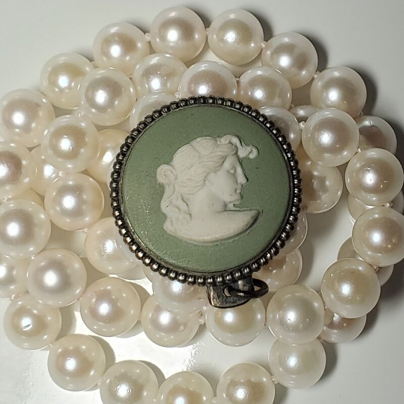 Green Cameo - Etsy