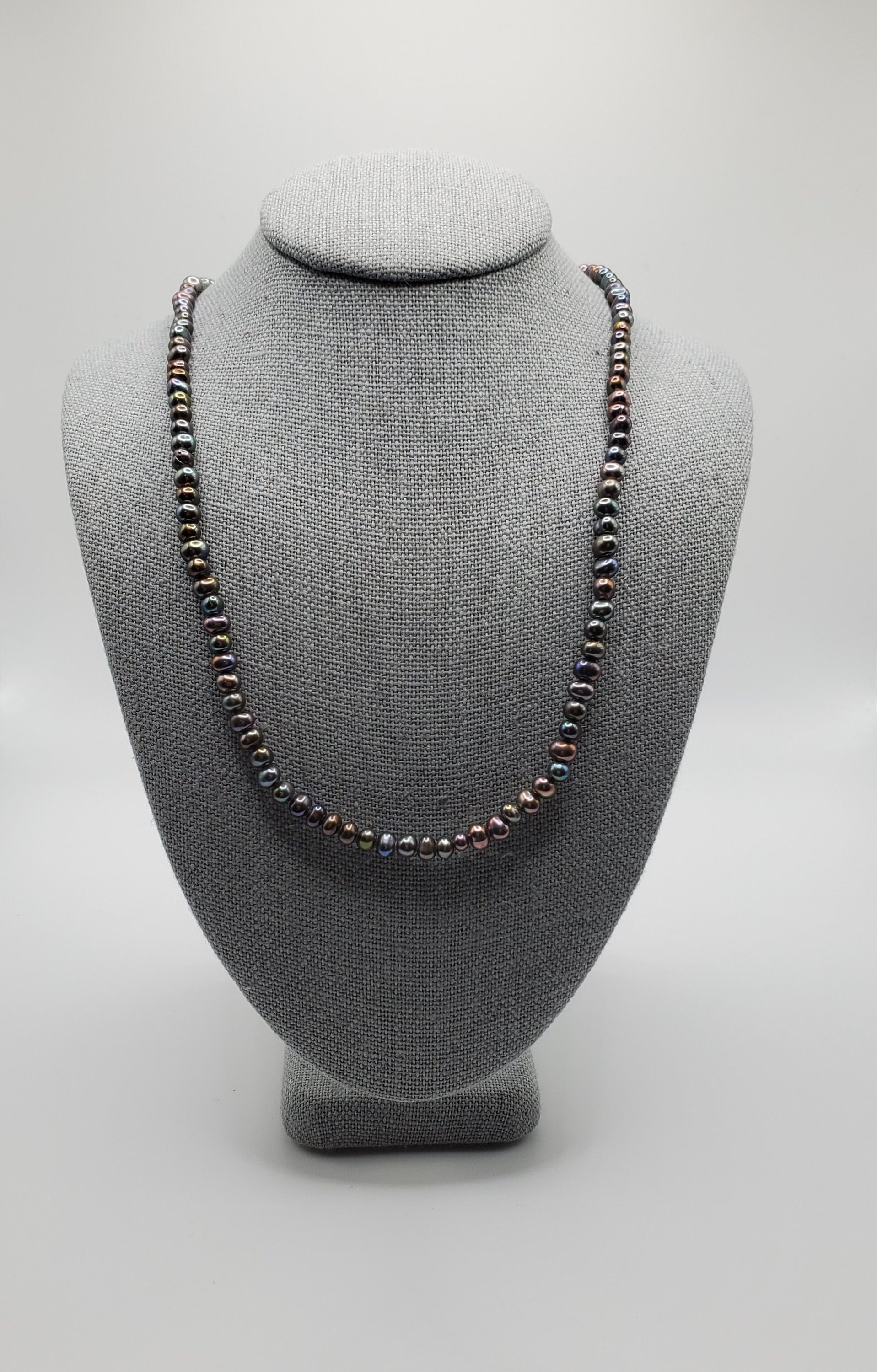 Small Pearl Necklace Black Pearls With Silver Clasp Peacock Pearls Necklace Etsy