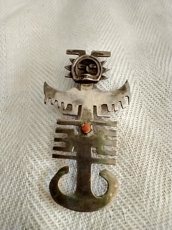 vintage pins Aztec and south west design - Gem