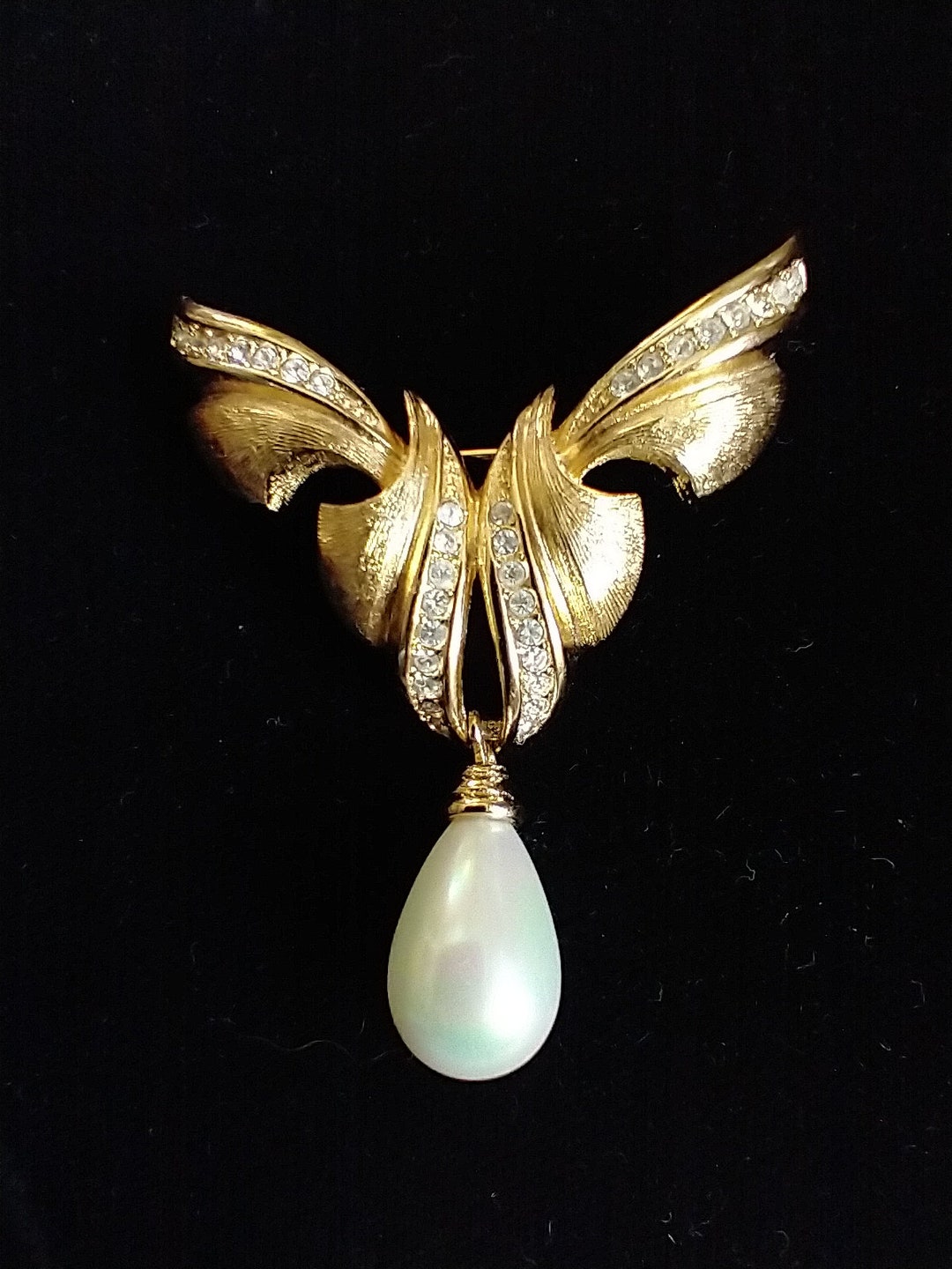 Dior Brooch With Drop Pearl Gold Tone With Rhinestones - Etsy