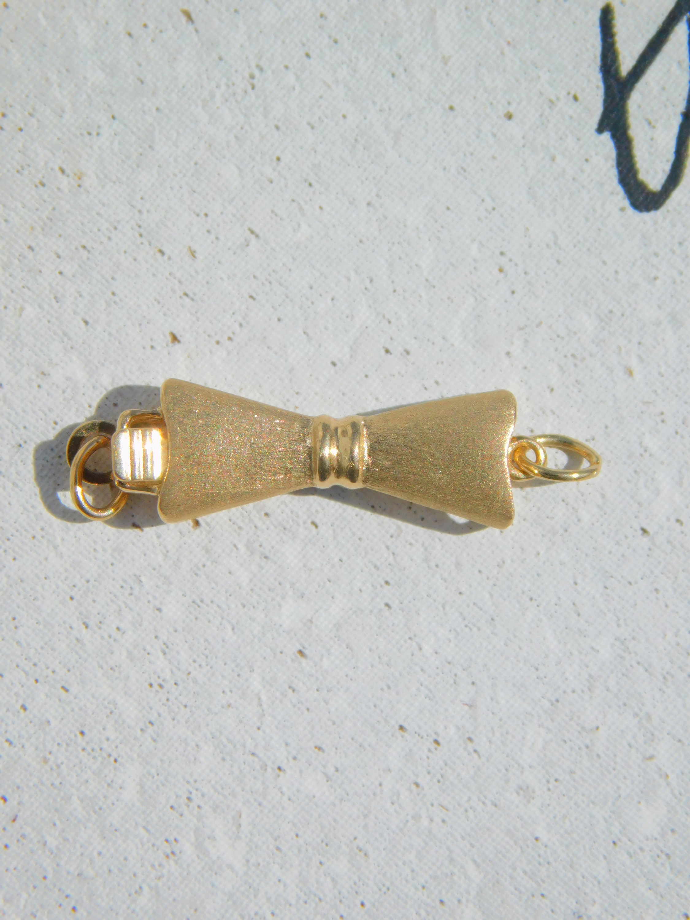 Solid 14kt Yellow Gold Necklace Clasp Safty Clasp Bow Tie Brushed Matte ...