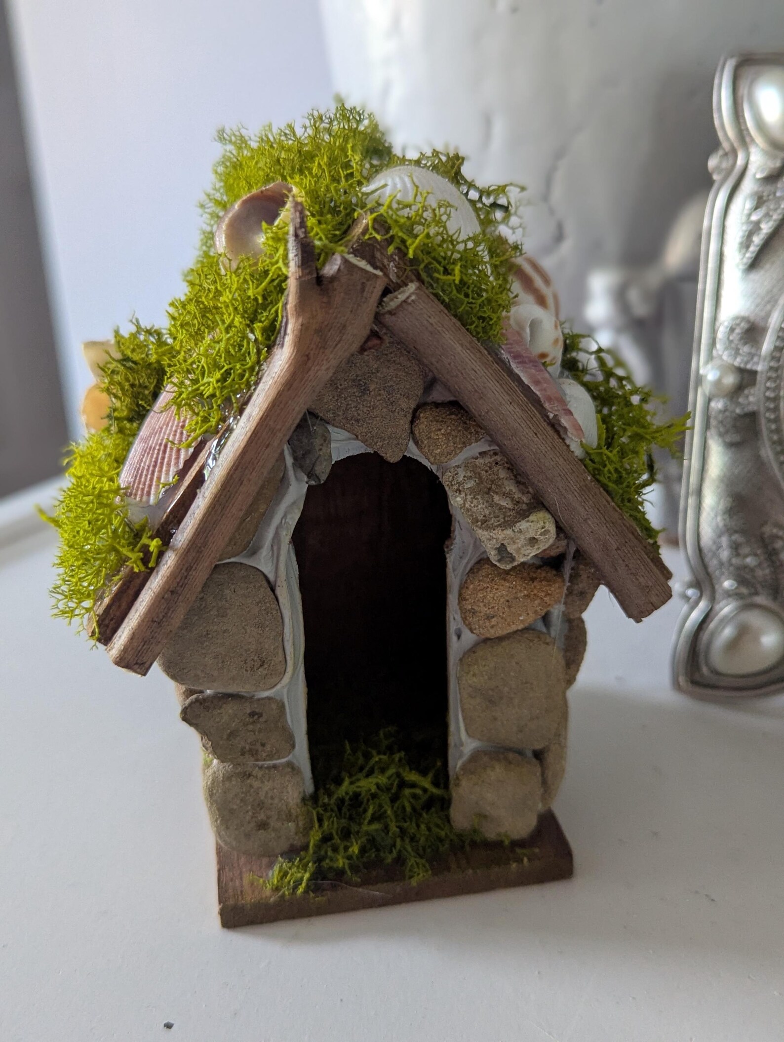 Miniature Beach Cottage, River Stone and Seashell Garden Art - Etsy