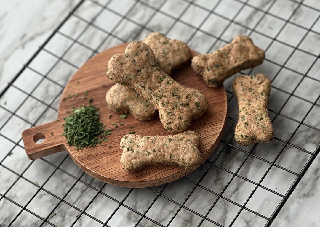 Crunchy Mint Dog Treats, Fresh Mint Treats for Dogs, Natural Pet Treat ...