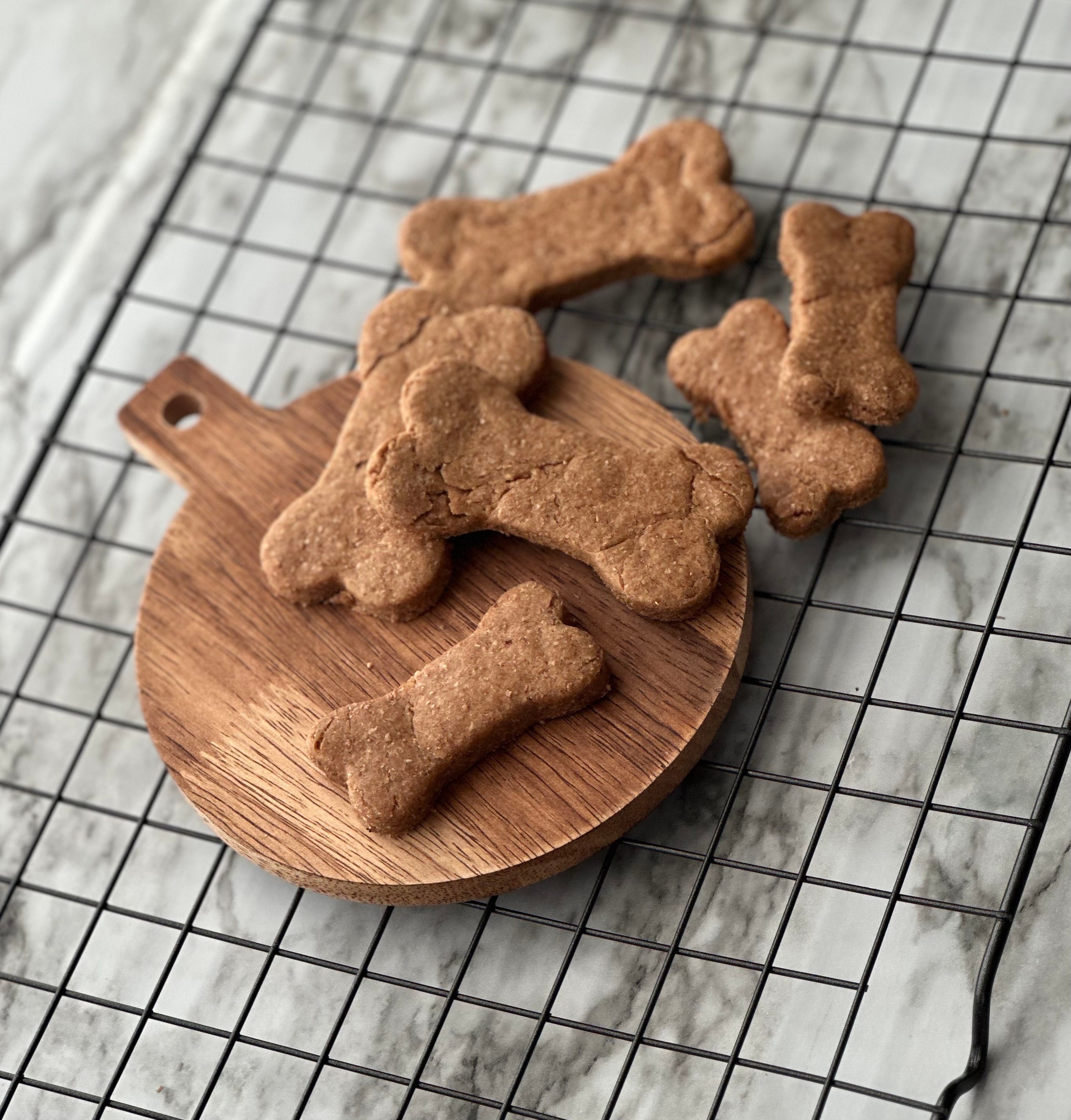 Crunchy Peanut Butter Dog Treats, Gourmet Bones, Natural Pet Treat ...