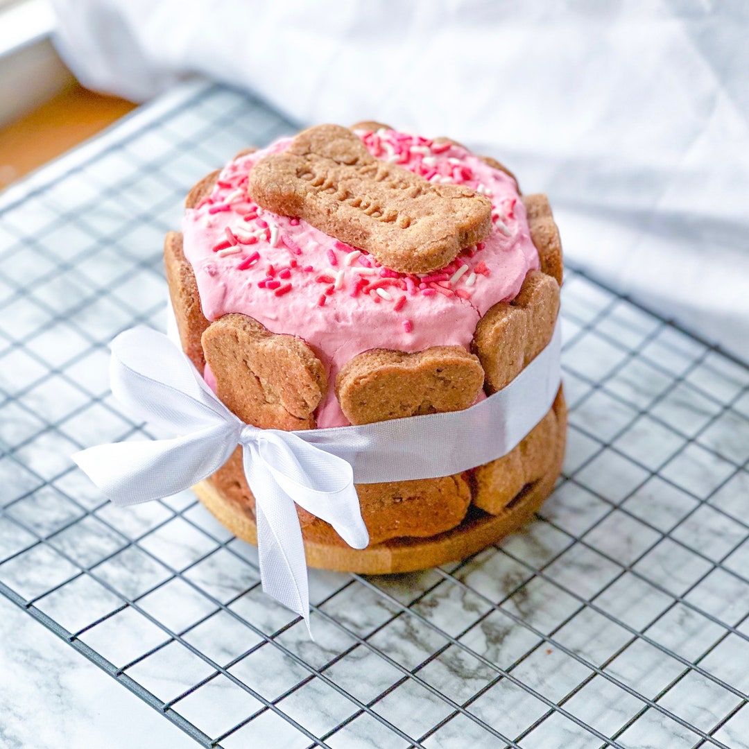 Personalized Dog Cake, Gourmet Cake for Dogs, Natural Pet Treat ...