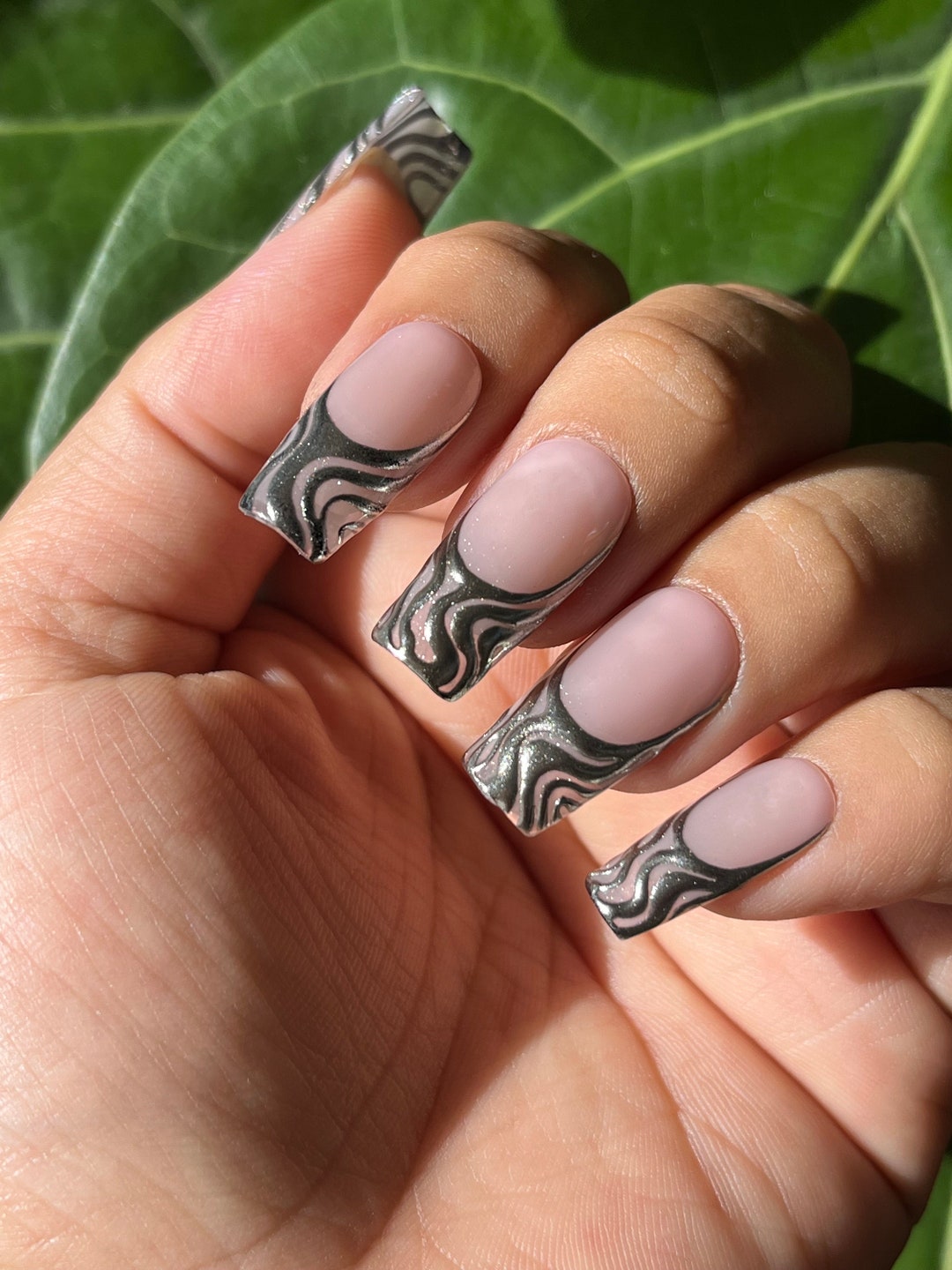 Chrome Swirls | Silver Chrome Swirl French Tips| *chrome Change ...