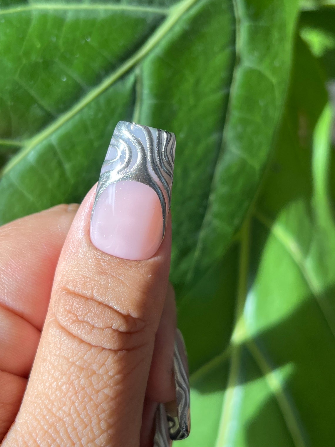 Chrome Swirls | Silver Chrome Swirl French Tips| *chrome Change ...