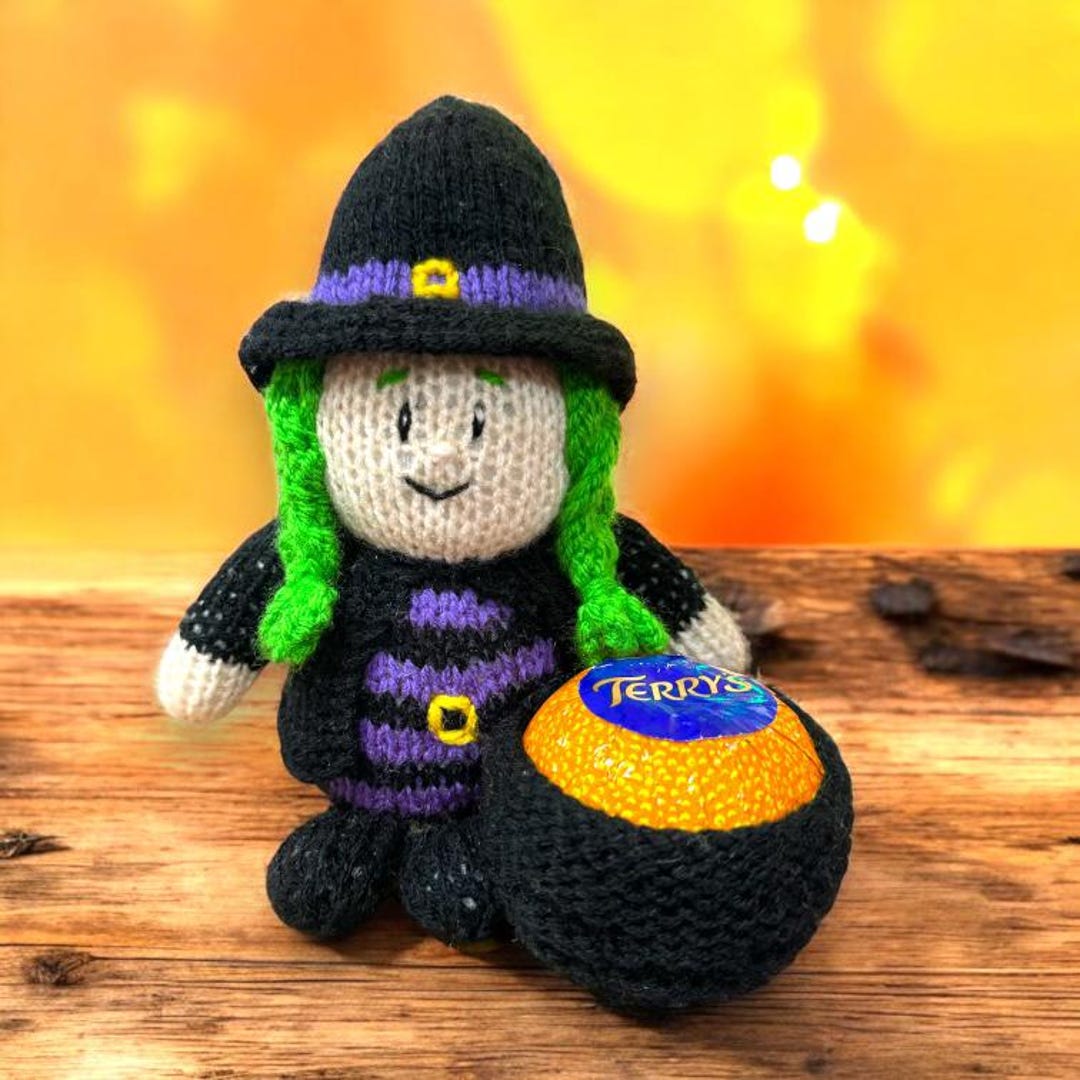 KNITTING PATTERN - Halloween Witch With Cauldron Sweet Pot - Holds Choc ...