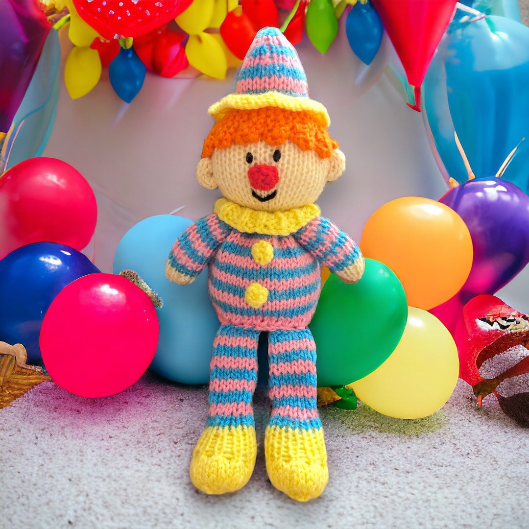 KNITTING PATTERN - Colin the Clown Chocolate Orange Cover / 22 Cms ...