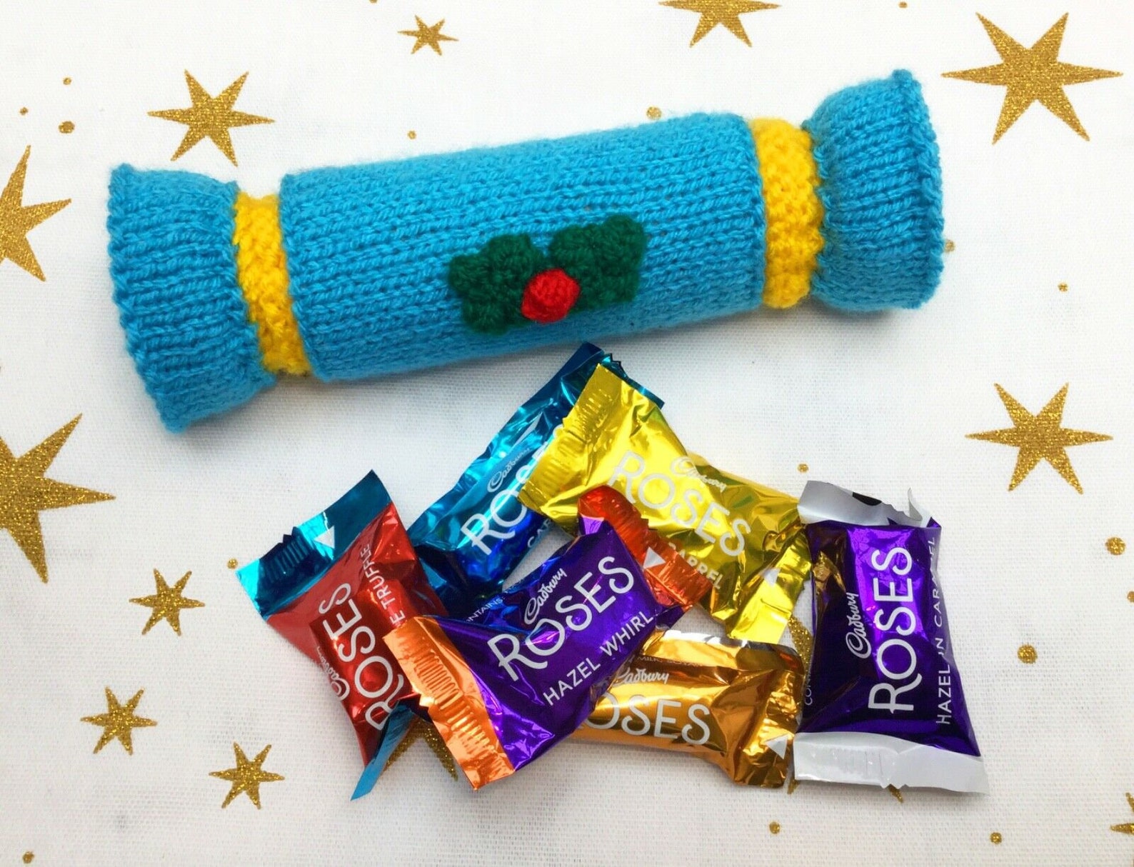 KNITTING PATTERN - Christmas Cracker Sweet Holder 20 Cms Long - Novelty ...