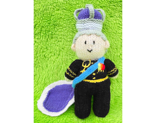KNITTING PATTERN - Royal Family King Charles III 25 Cms Soft Plush Toy ...