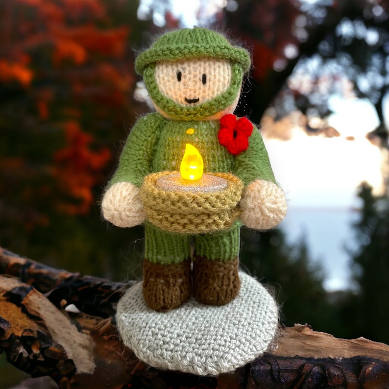 KNITTING PATTERN Remembrance Soldier Tea Light Holder 20 Cms Tall With ...