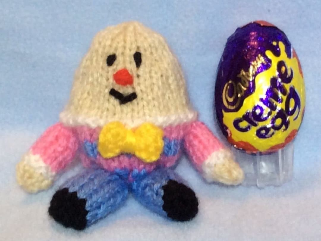 KNITTING PATTERN - Humpty Dumpty Easter Chocolate Cover Fits Creme Egg ...