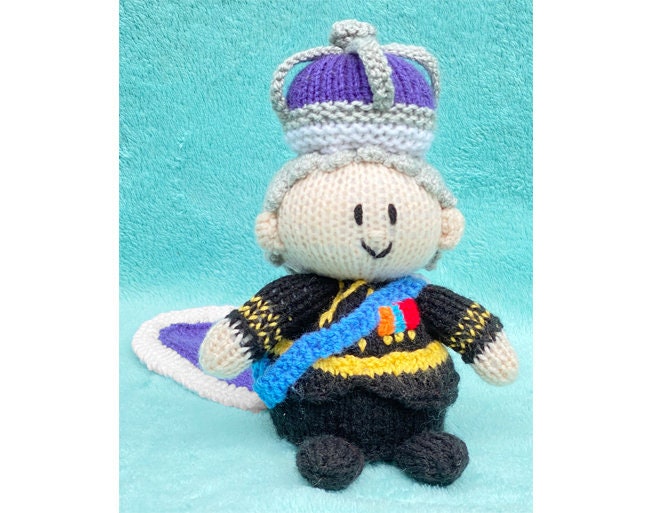 KNITTING PATTERN King Charles III Inspired Choc Orange Cover / 15cms ...