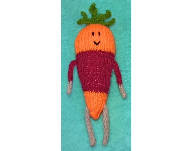 KNITTING PATTERN Carrot in a Jumper Inspired 17cms Toy Christmas Doll ...