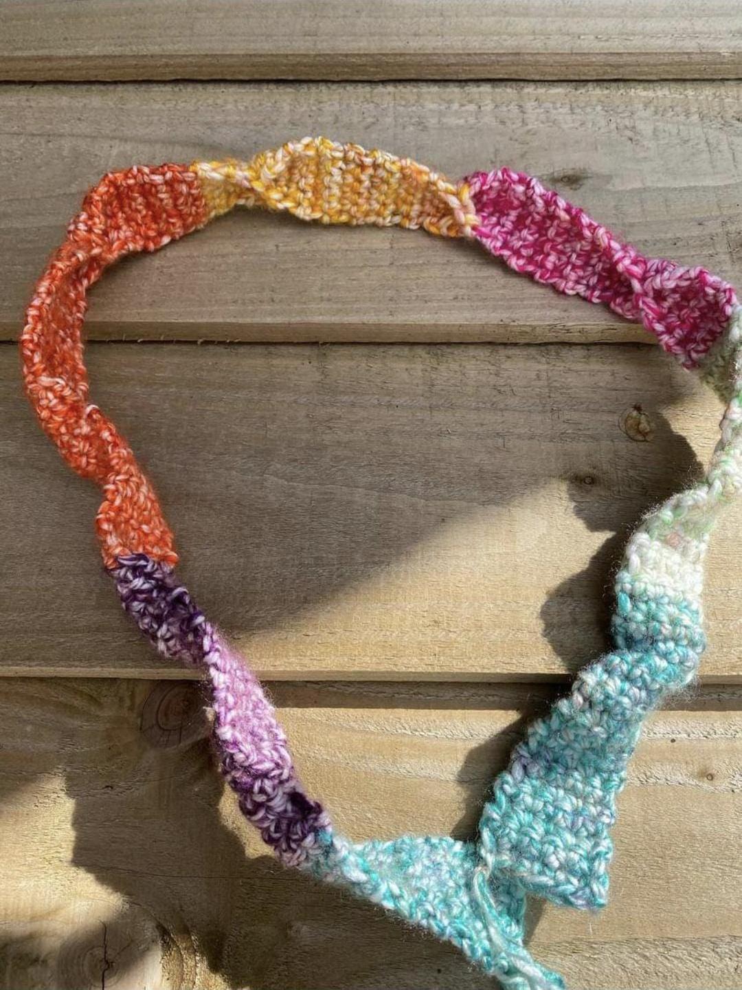 The Christopher Streamer - a Pattern for an Easy Crochet Streamer ...