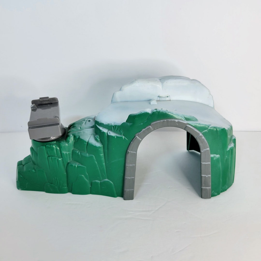 Geotrax Imaginext Mile High Mountain Fisher-price Tunnel and Tunnel ...