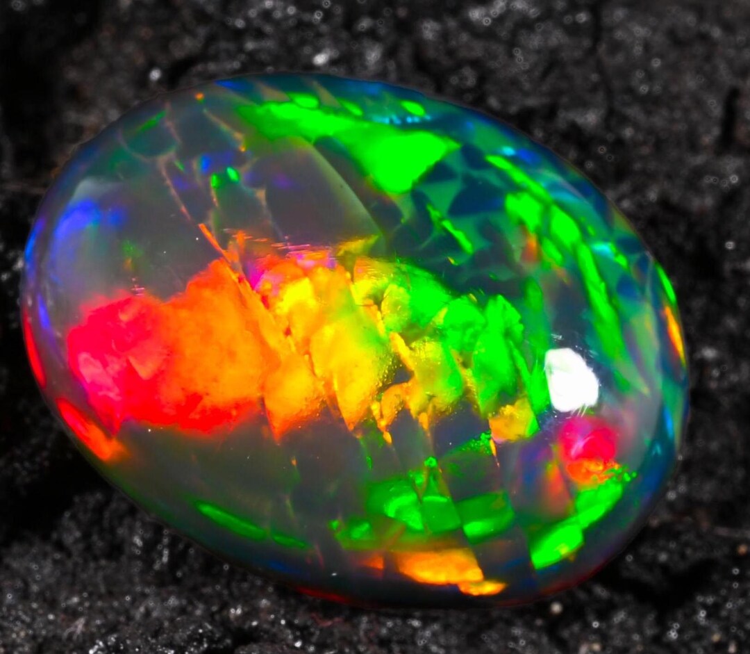 6.30 CTS Natural Ethiopian Opal Cabochon, AAA Quality, Rainbow Opal ...