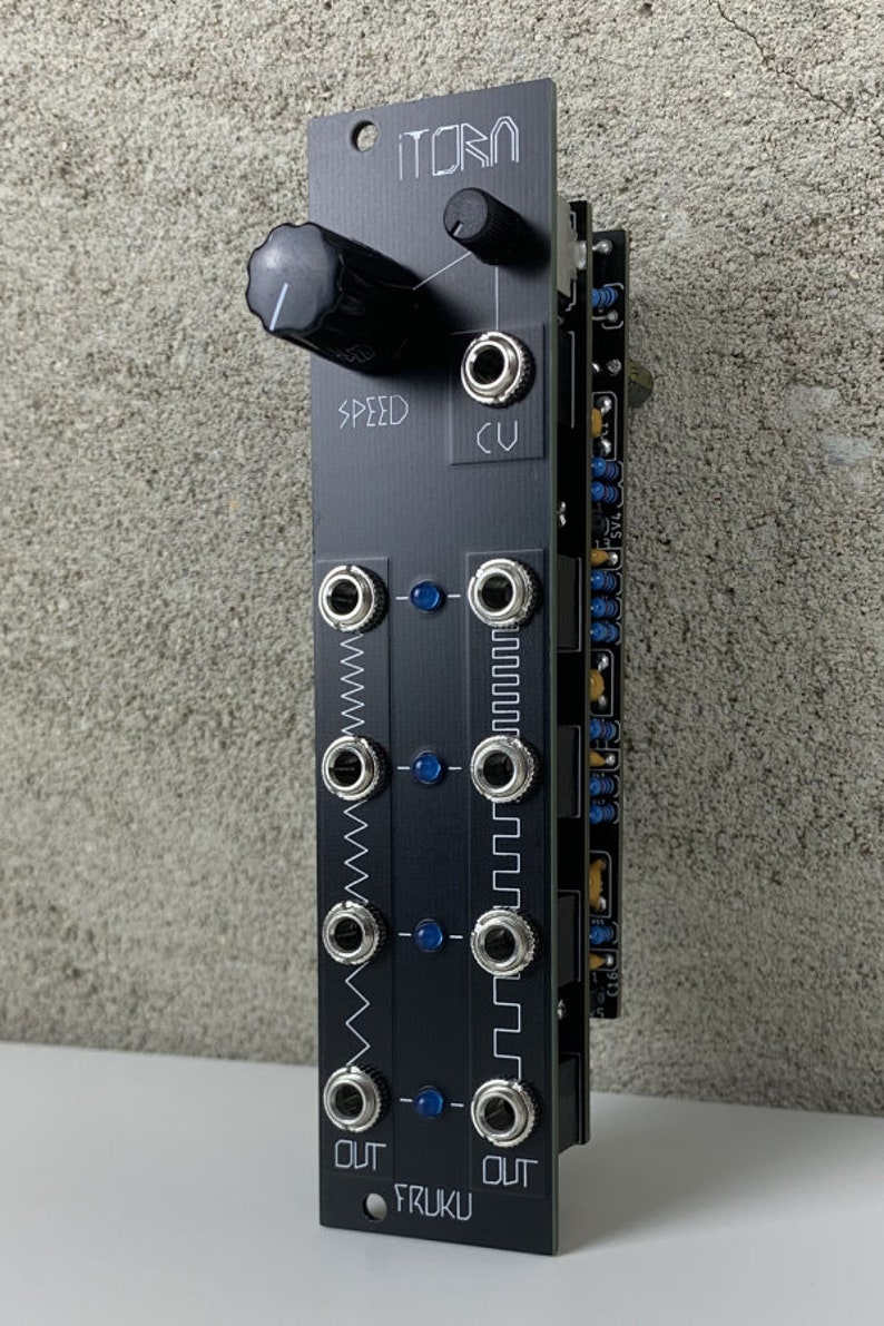 Itora /// Cascaded LFO /// Eurorack Module - Etsy