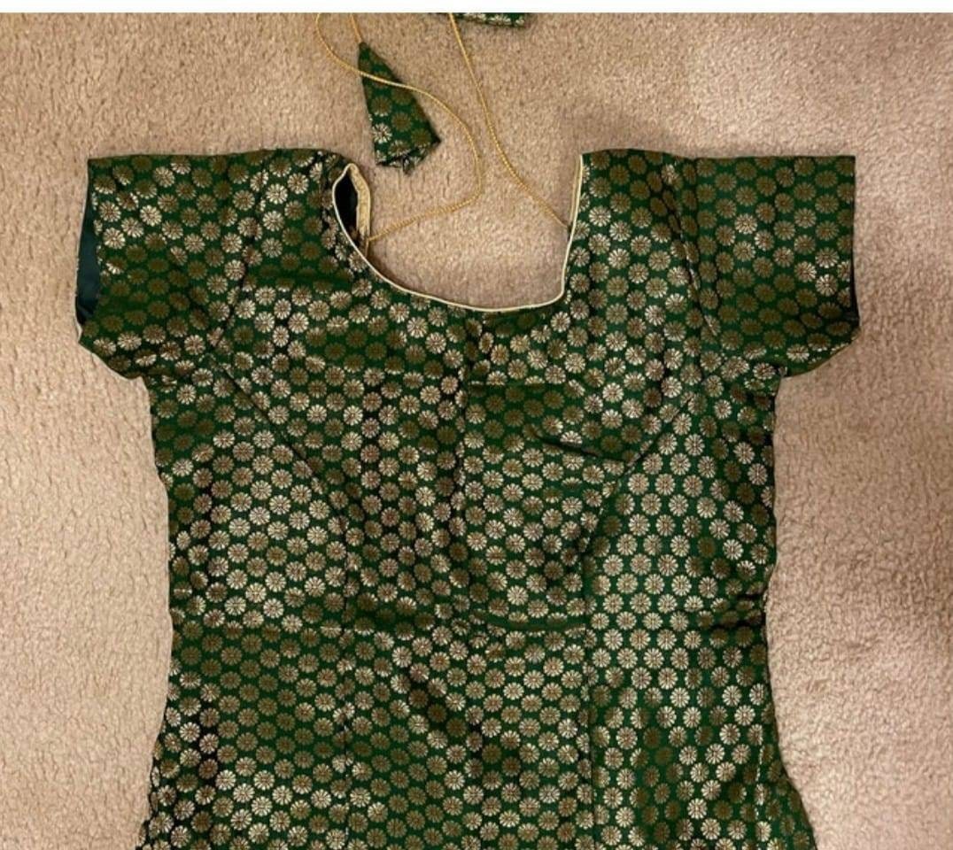 New Golden Brocade Short Kurti in Round Neck and Short Sleeves,lehanga ...