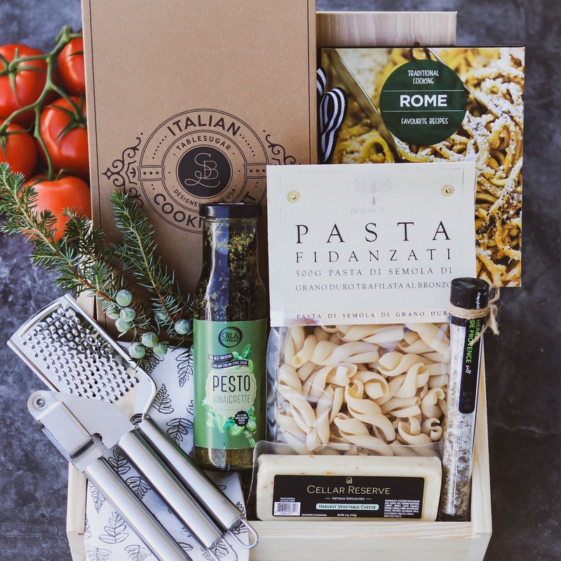Mediterranean Gift Boxes - 60+ Gift Ideas for 2025